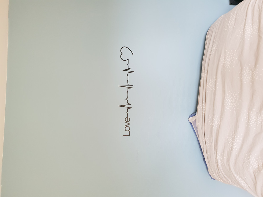 Love Heartbeat Headboard Sticker - TenStickers