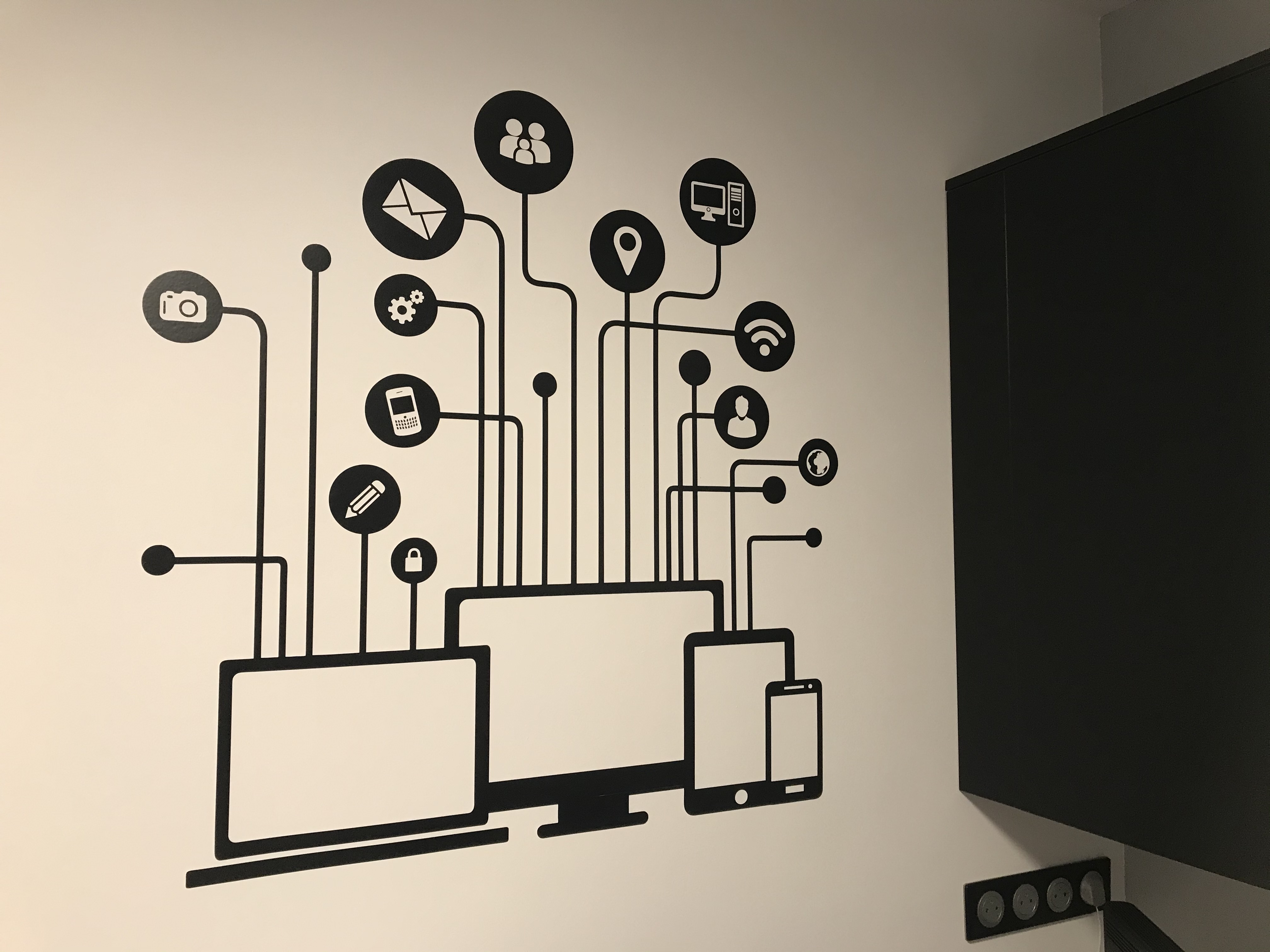 Muursticker computers media illustraties - TenStickers