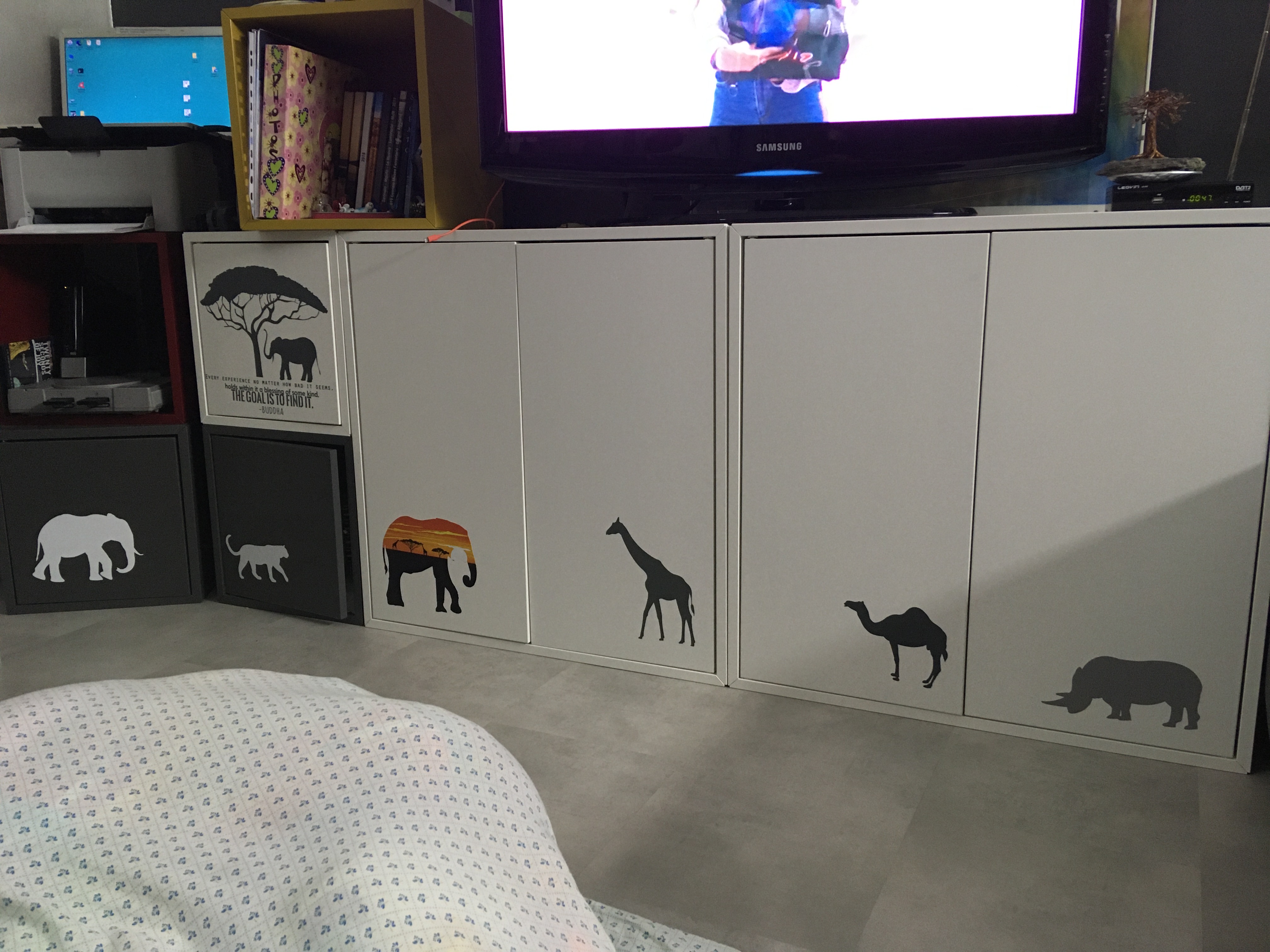 Multimedia icons for laptop decoration dj sticker - TenStickers