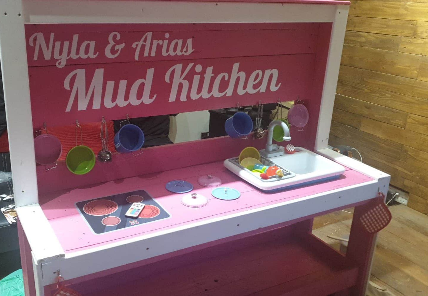 Electric hob vinyl kids sticker - TenStickers