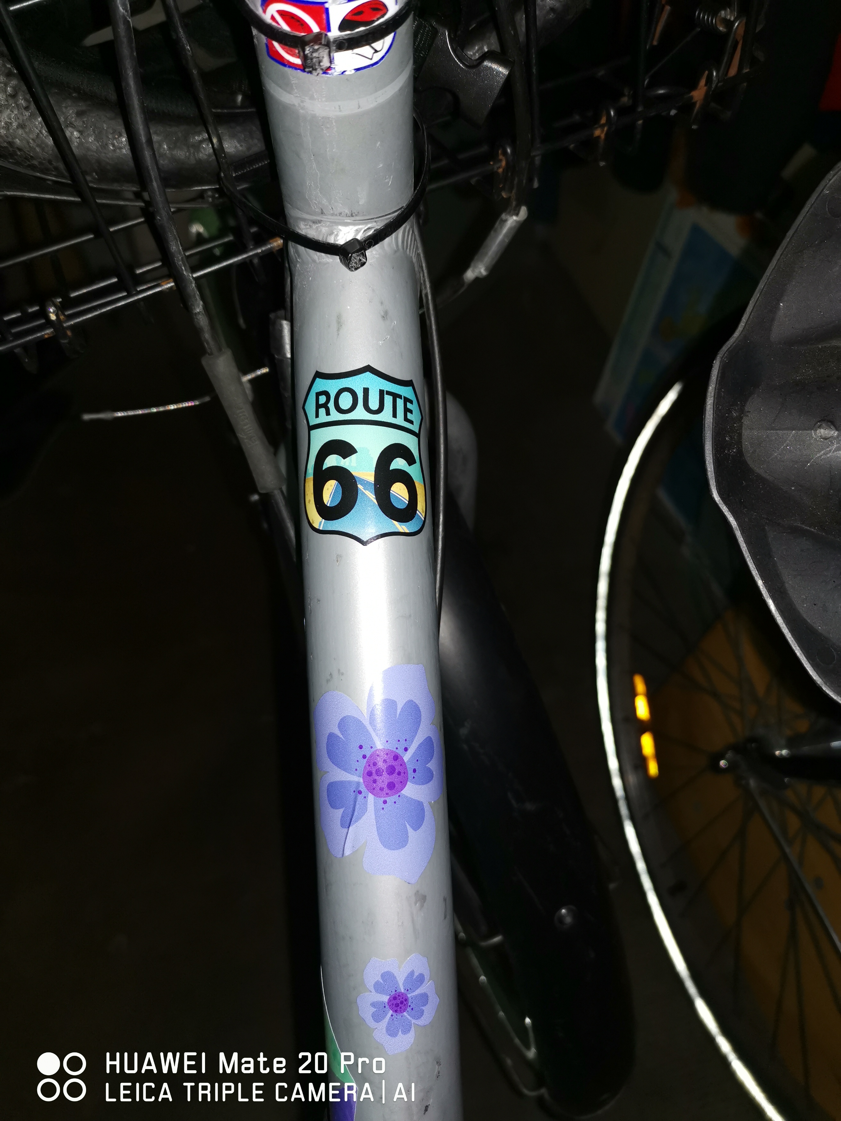 Autocollant vélo triangles multicolores - TenStickers