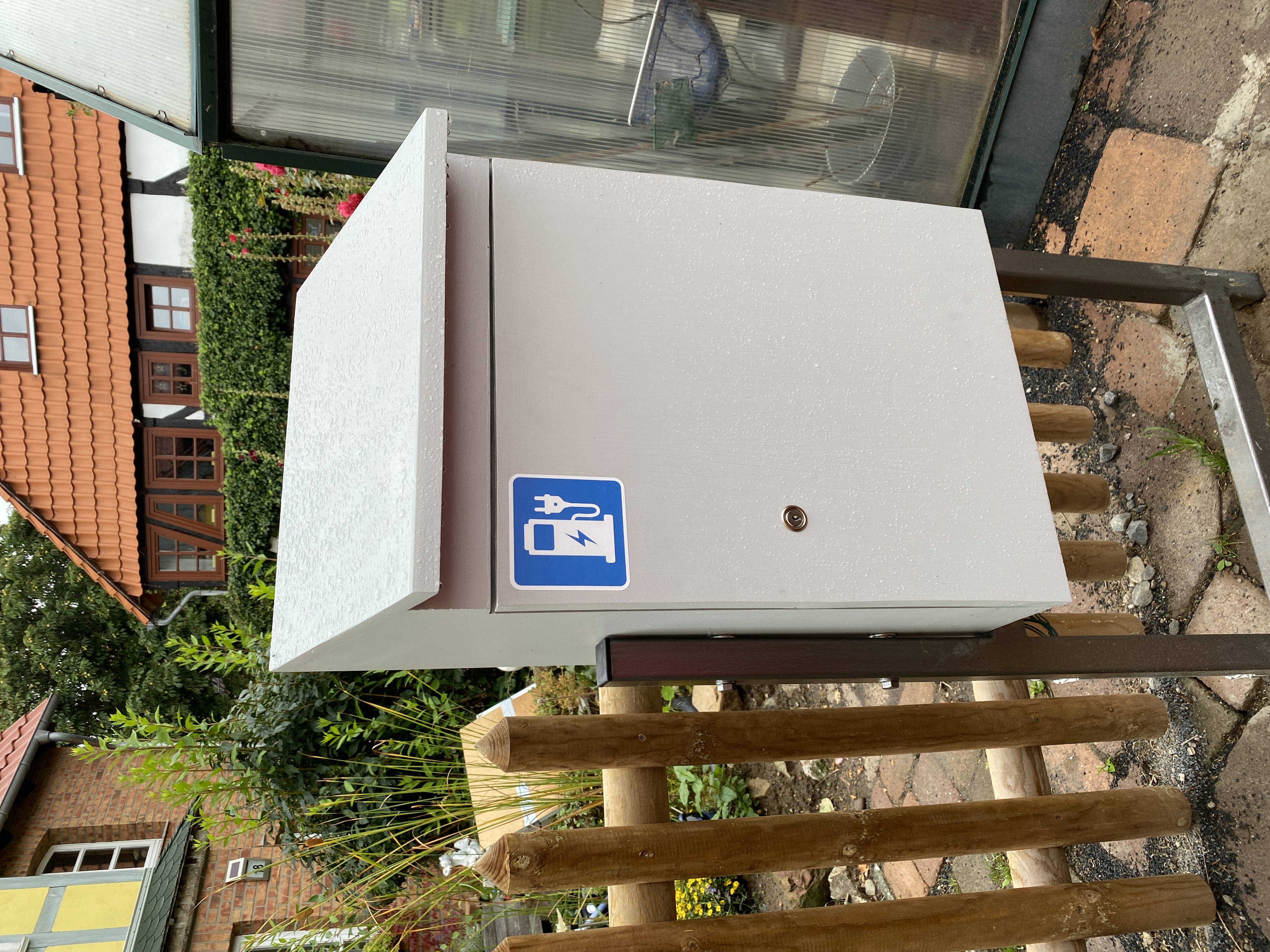 electric charging point sign sticker - TenStickers