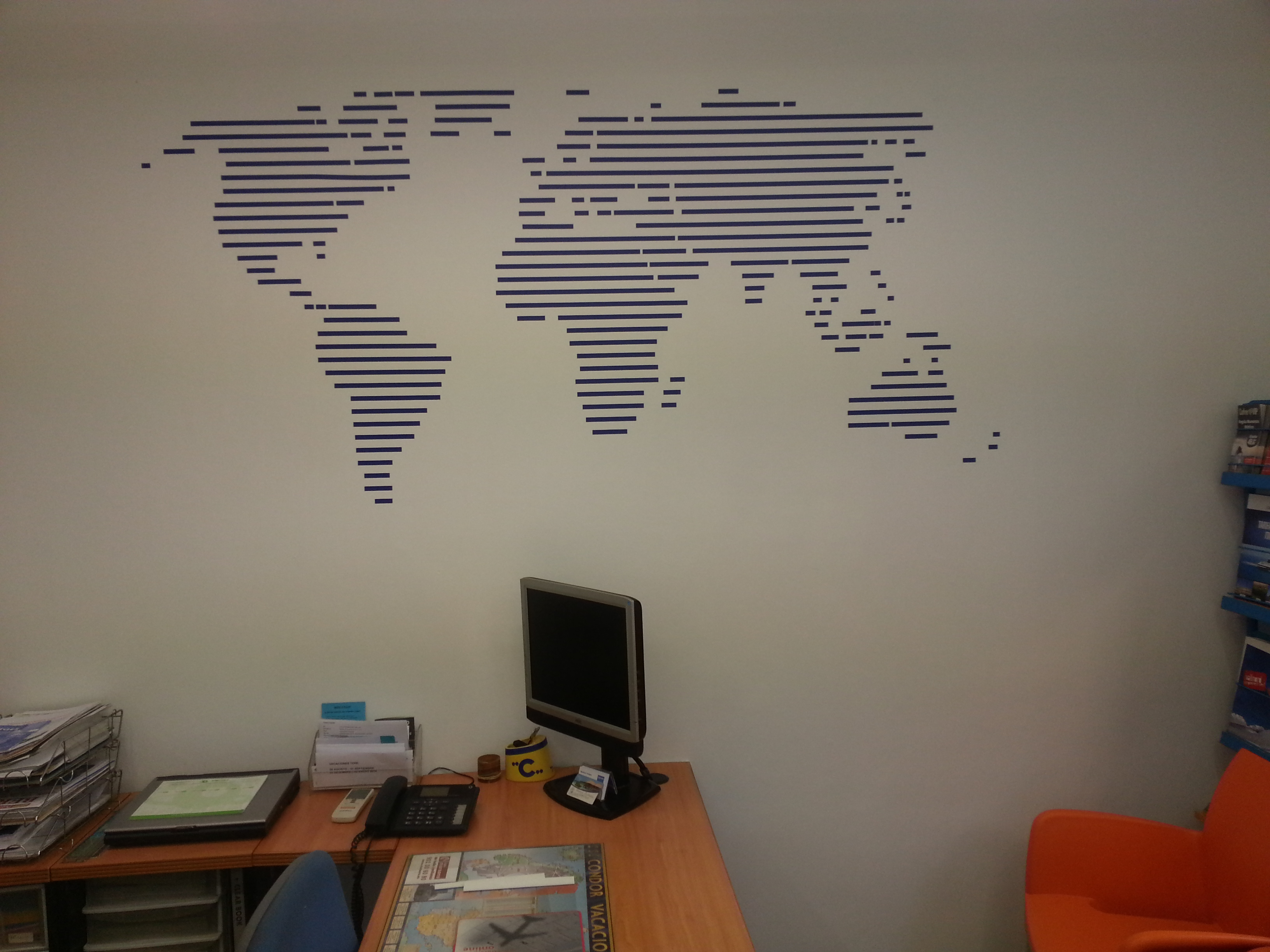 Thick Lines World Map Wall Sticker - TenStickers