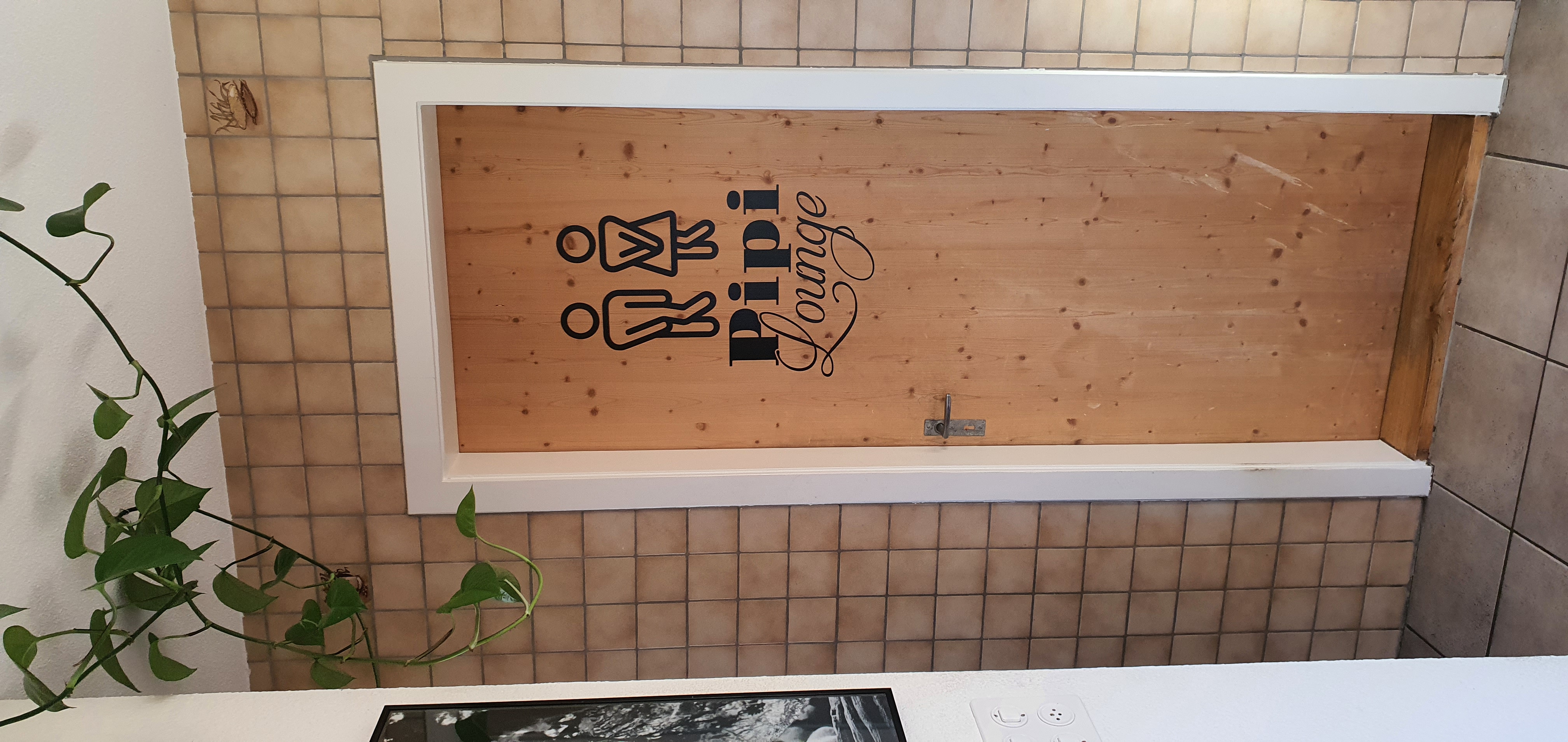 Badezimmer Pipi Lounge kreativer Türaufkleber - TenStickers