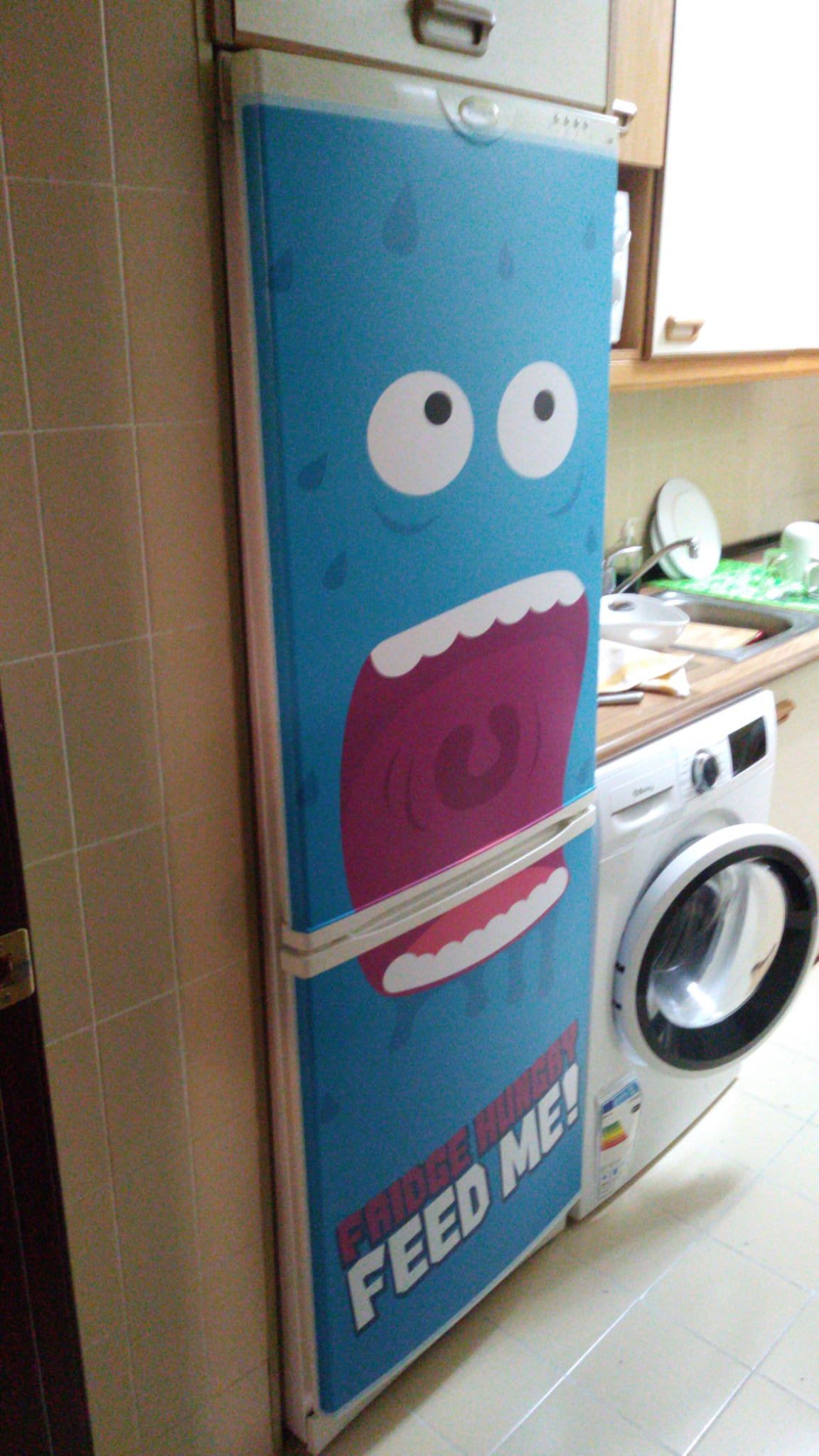 Personalise photo fridge sticker - TenStickers