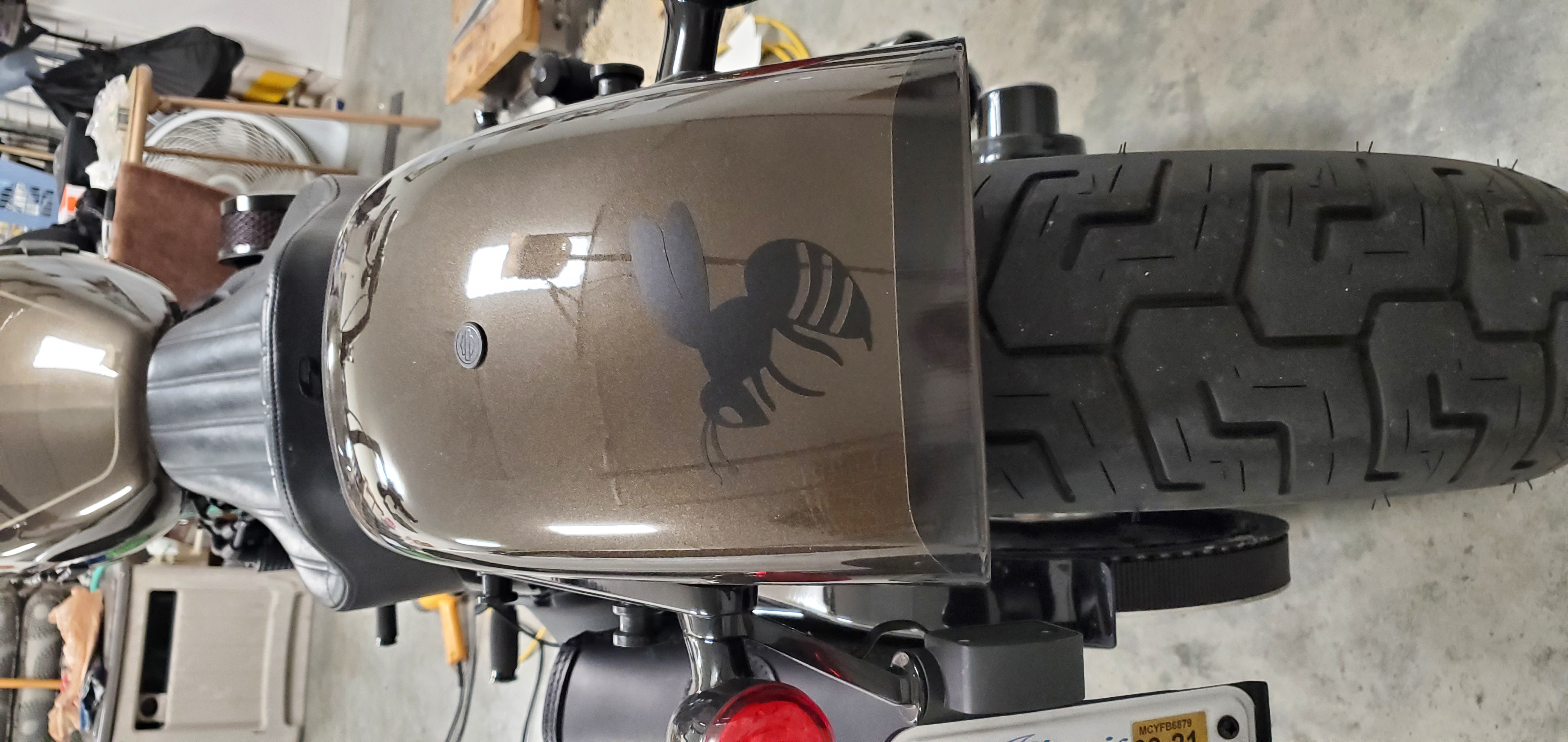Wasp Car Decal - TenStickers
