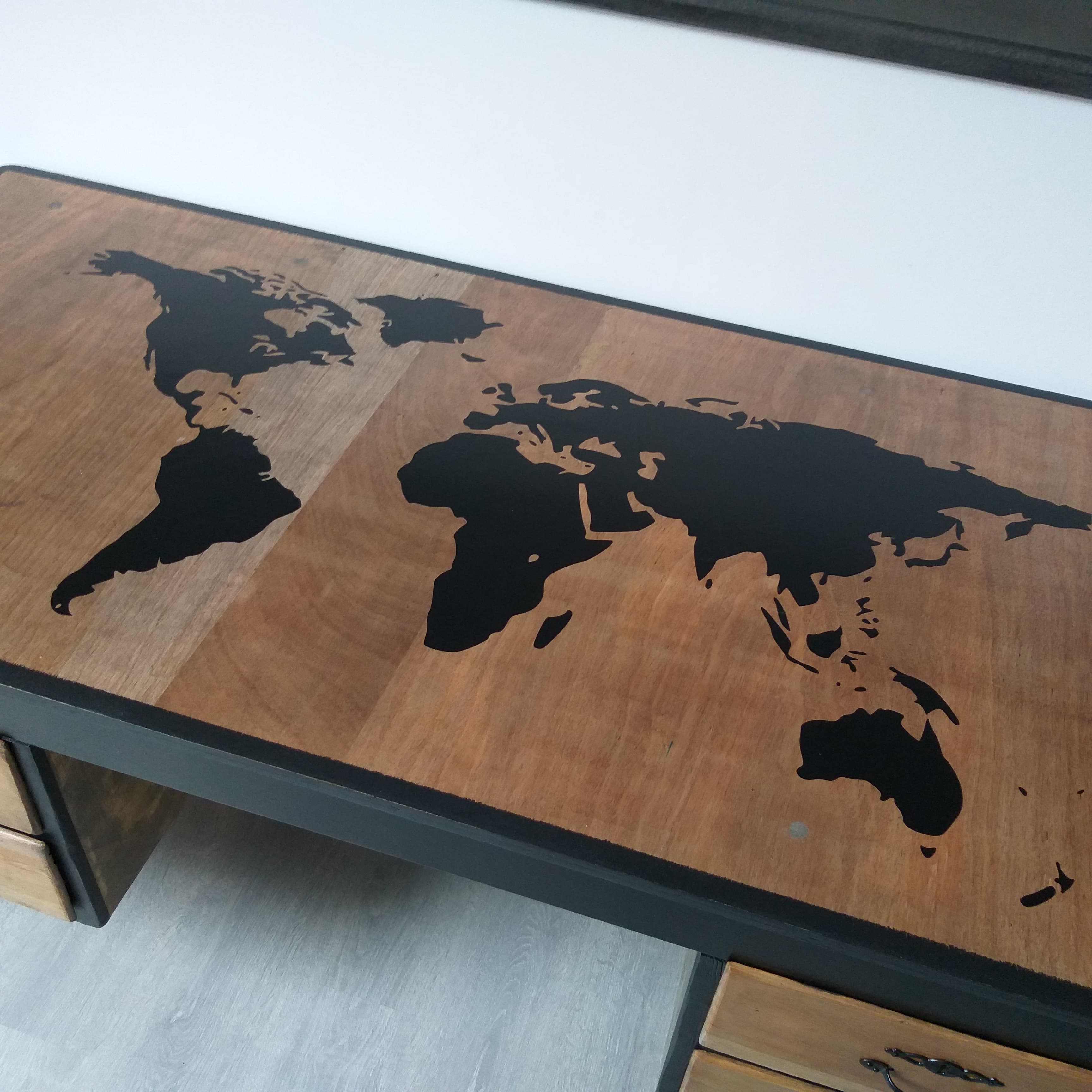 Mural de parede mapa mundo simplificado - TenStickers