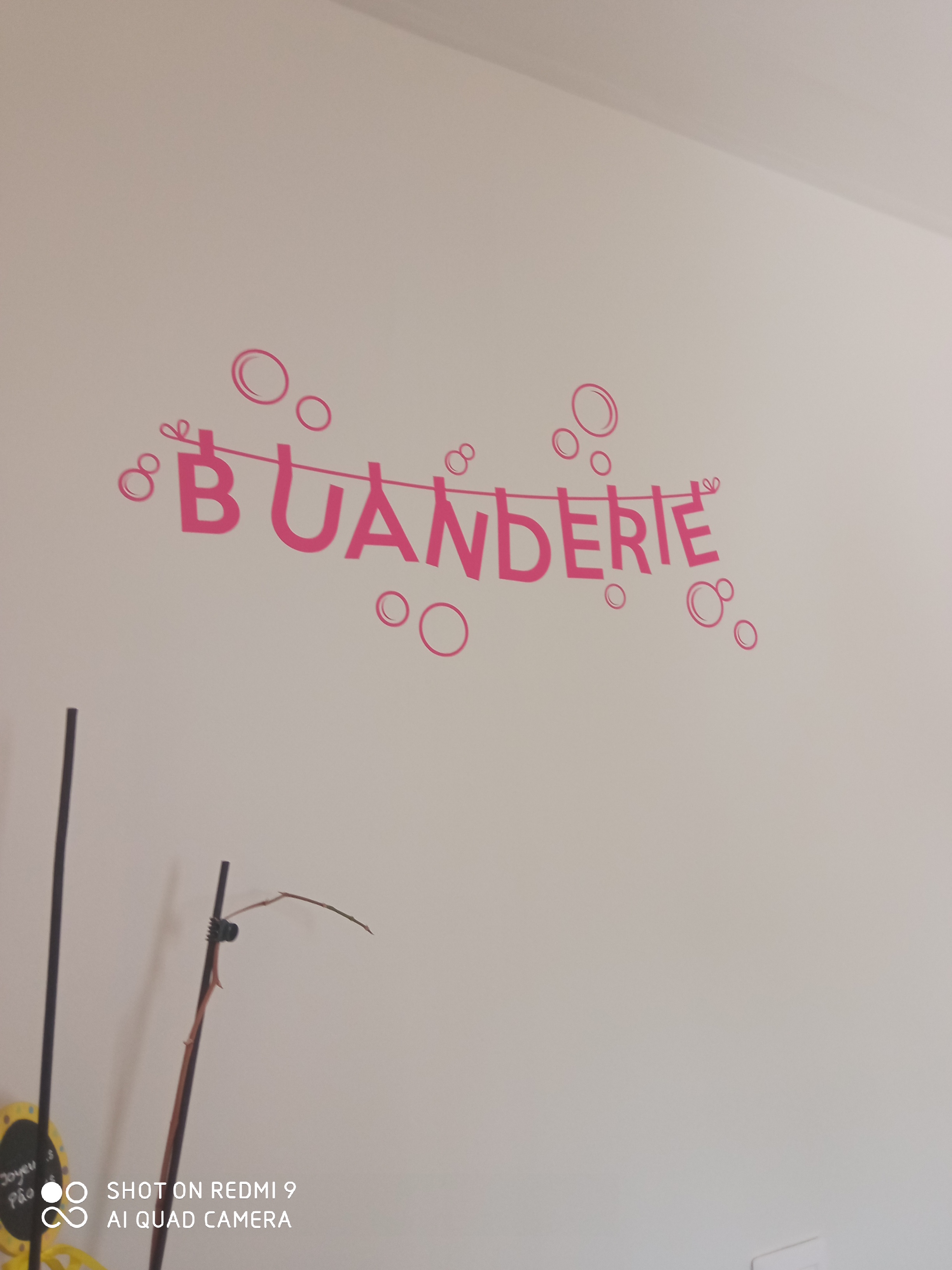 Sticker salle de bain texte buanderie - TenStickers