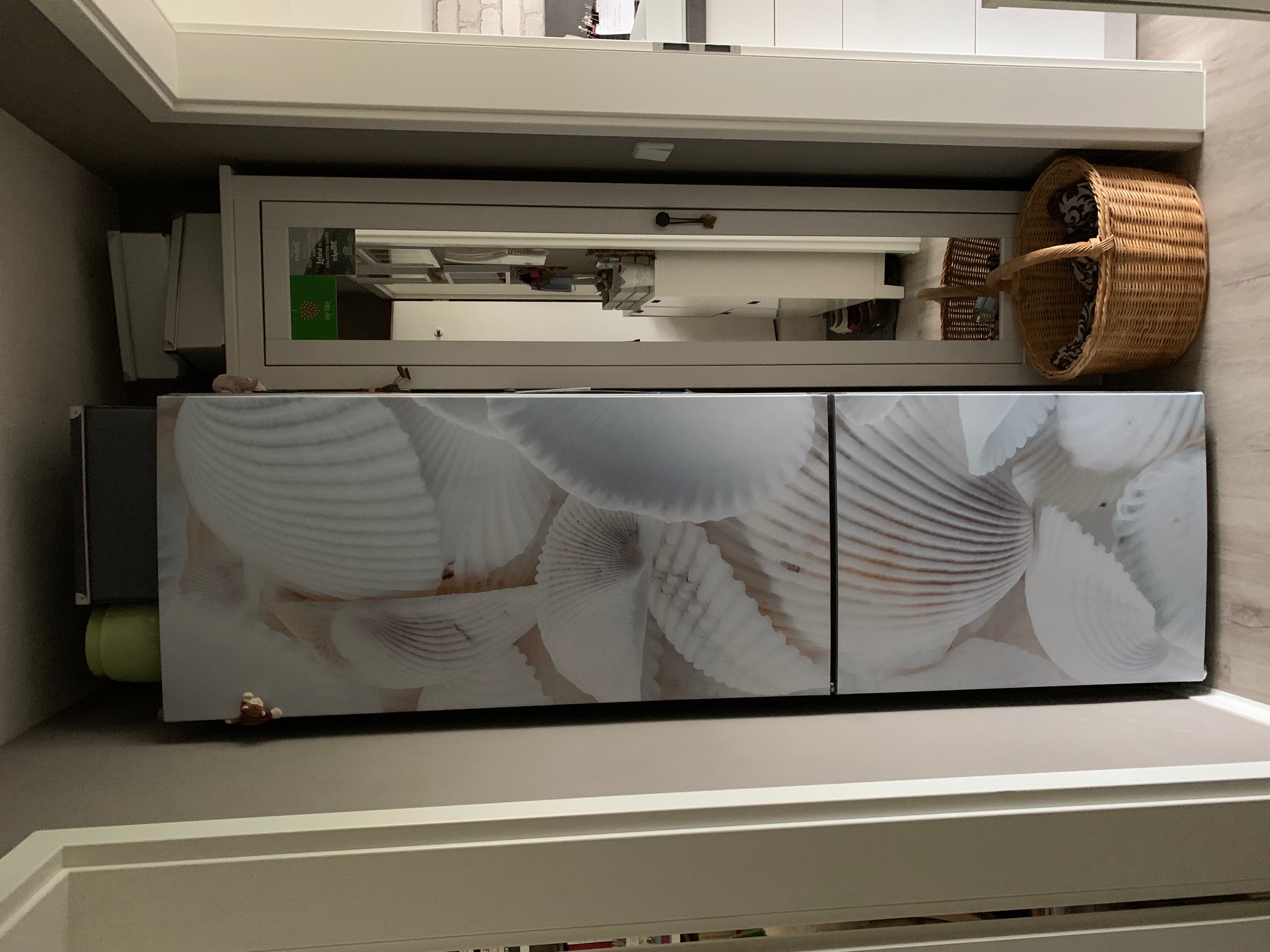 White shells fridge wrap - TenStickers