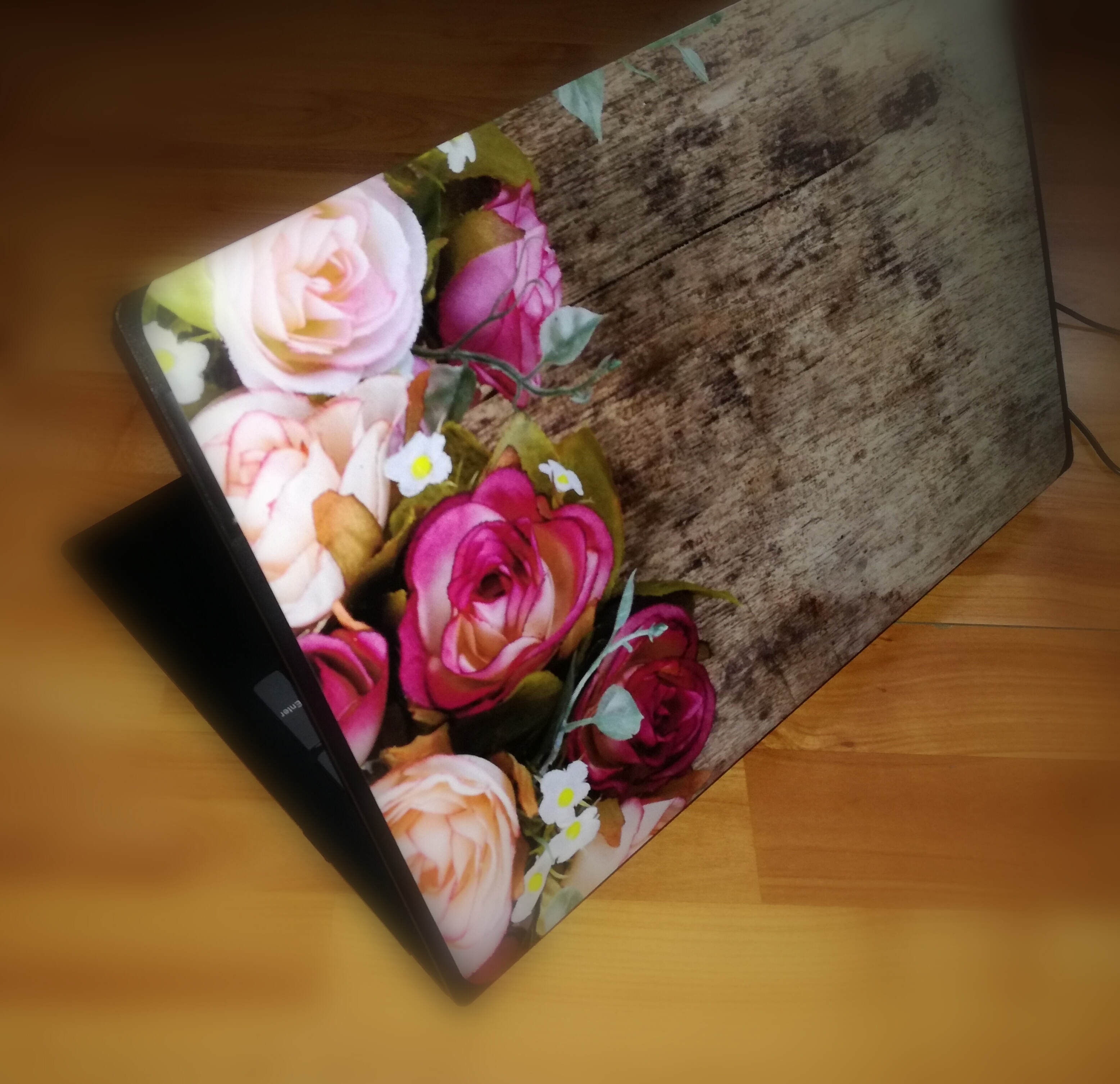 Sticker ordinateur portable DJ singe graffiti art Banksy - TenStickers