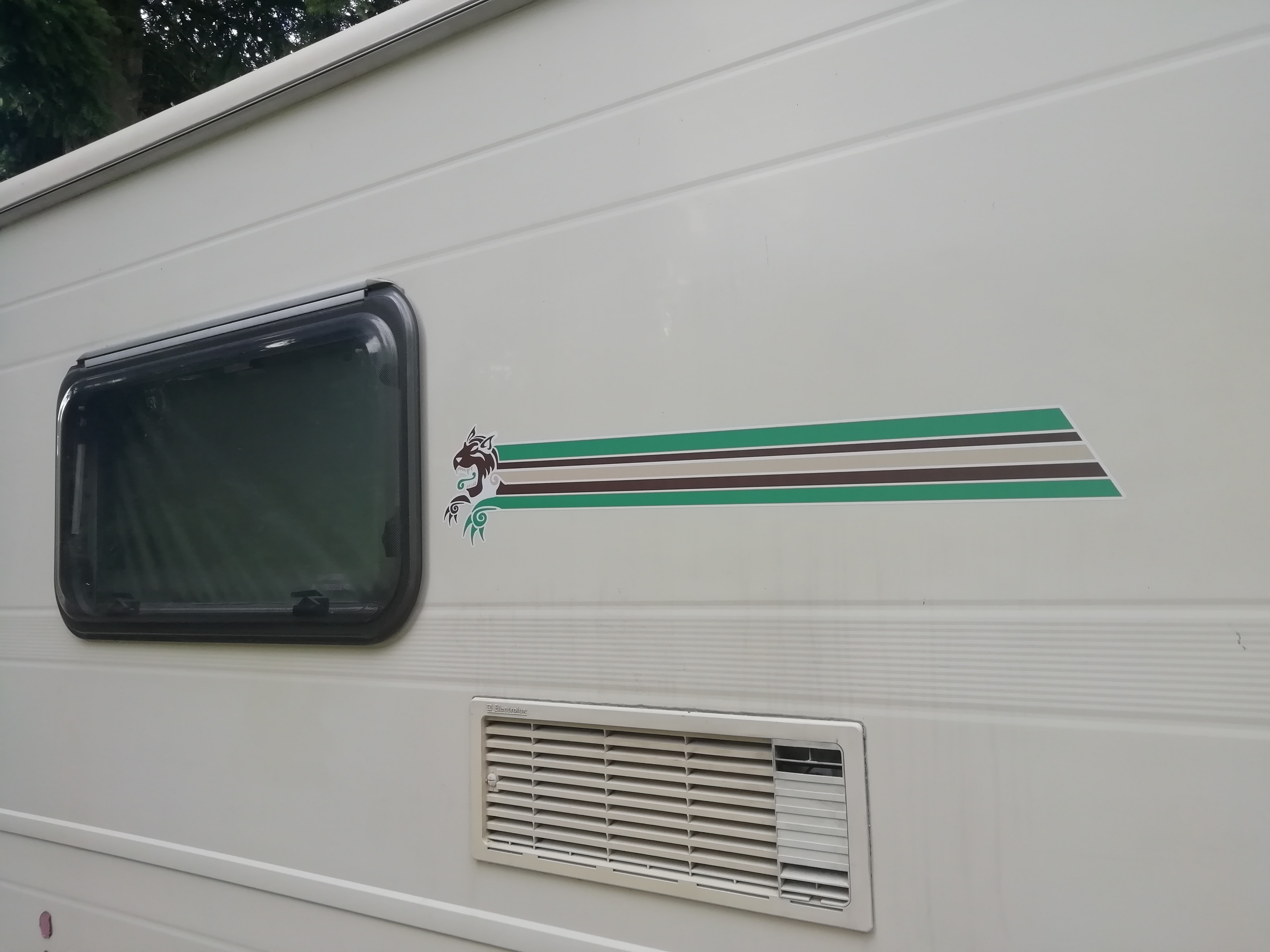 Caravan Lines Vehicle Sticker - TenStickers