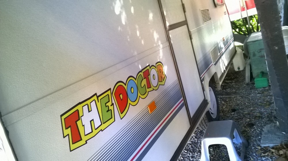 Sticker course automobile - TenStickers