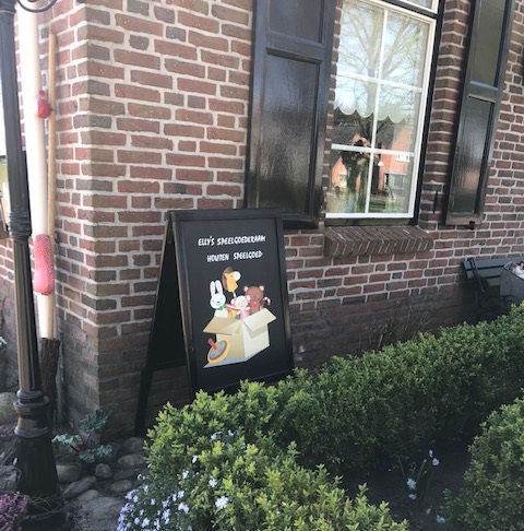 Customizable toy box kids decal - TenStickers