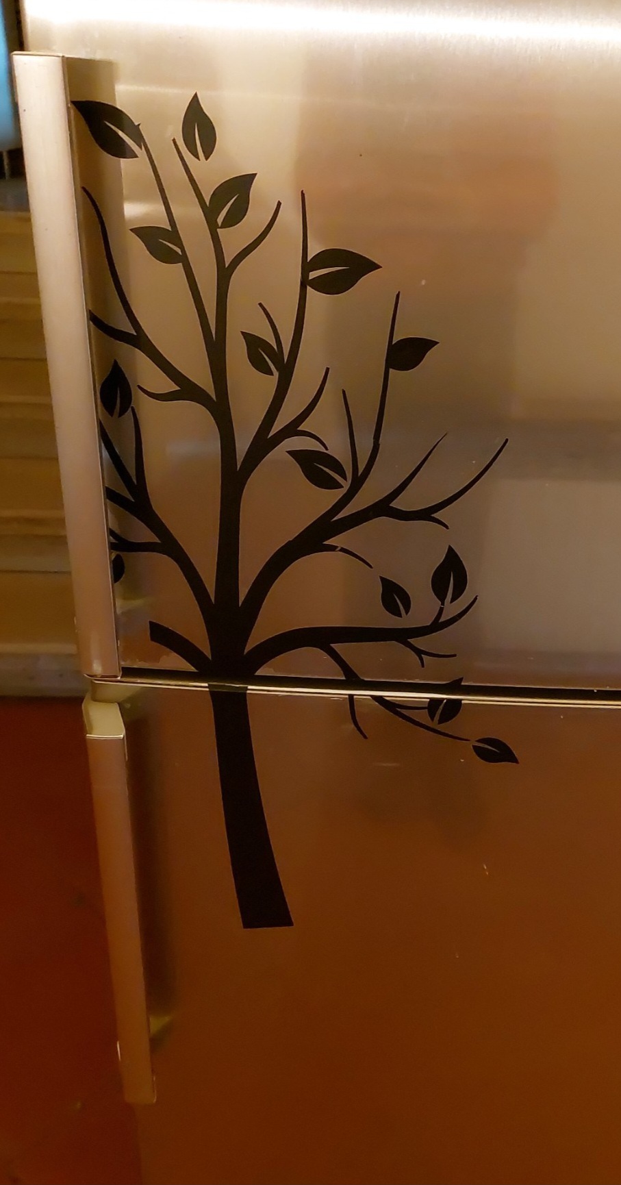 Tree with thin branches fridge wrap - TenStickers