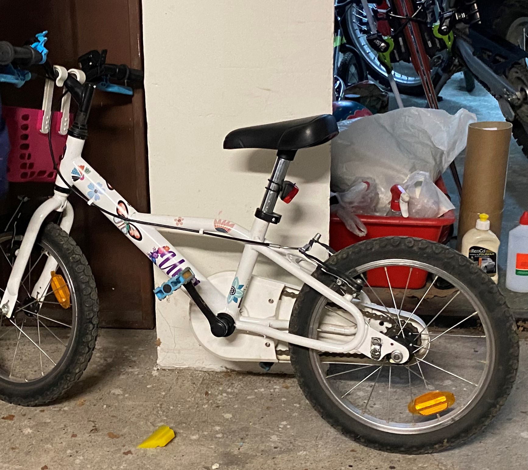 Customised name bike sticker - TenStickers