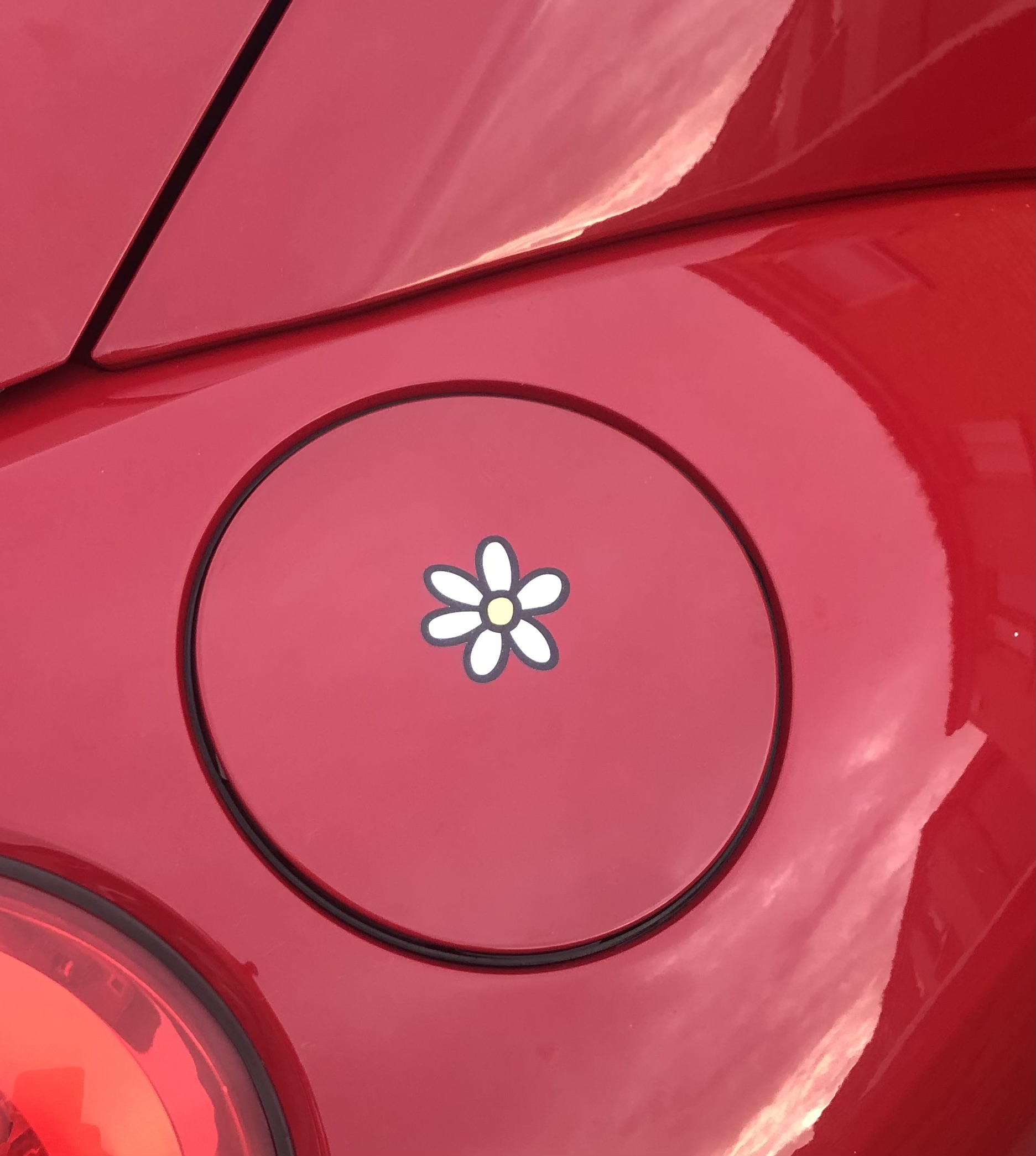 White daisy flower car sticker - TenStickers