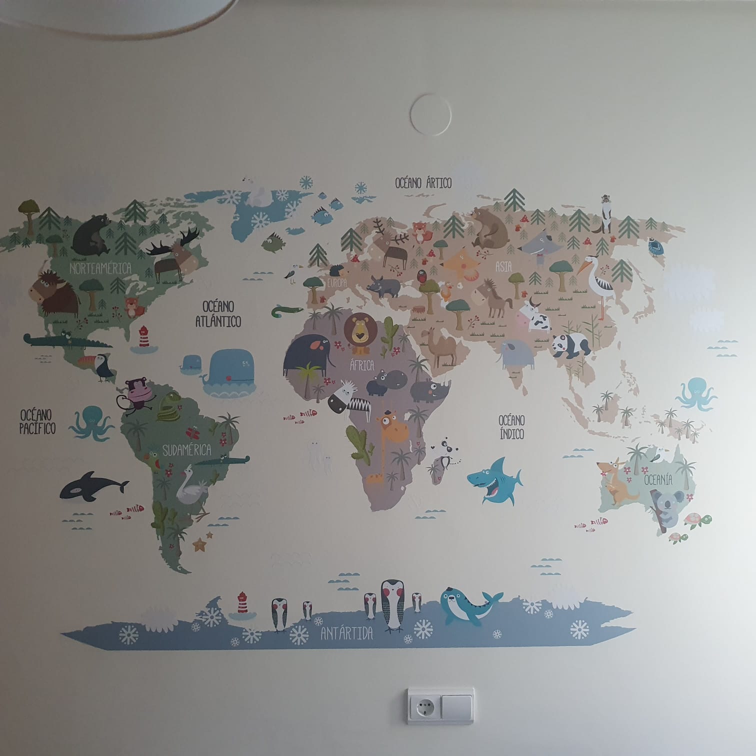 pastel shaded animals children's map world map wall stikcer - TenStickers