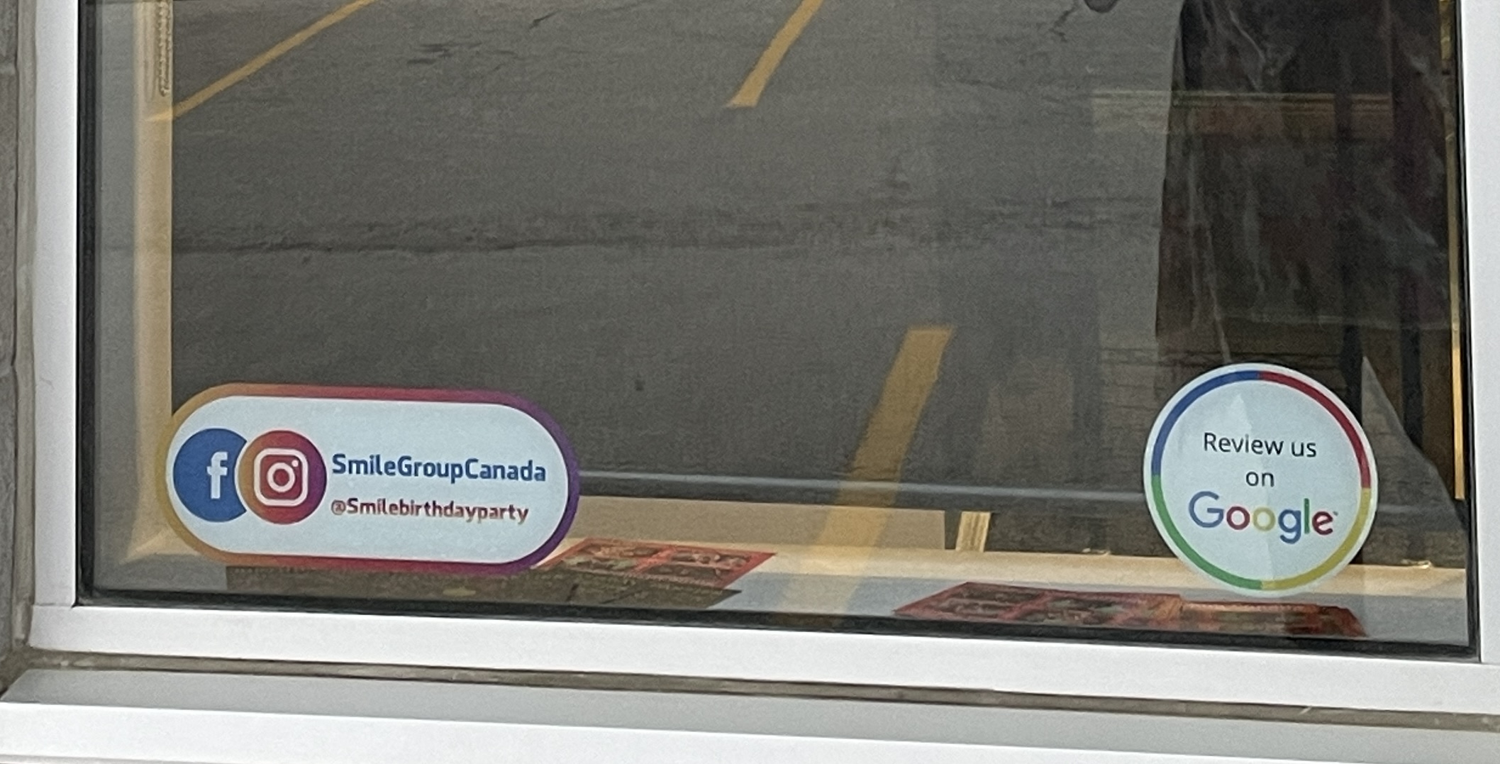 Facebook Instagram Shop Window Decal - TenStickers