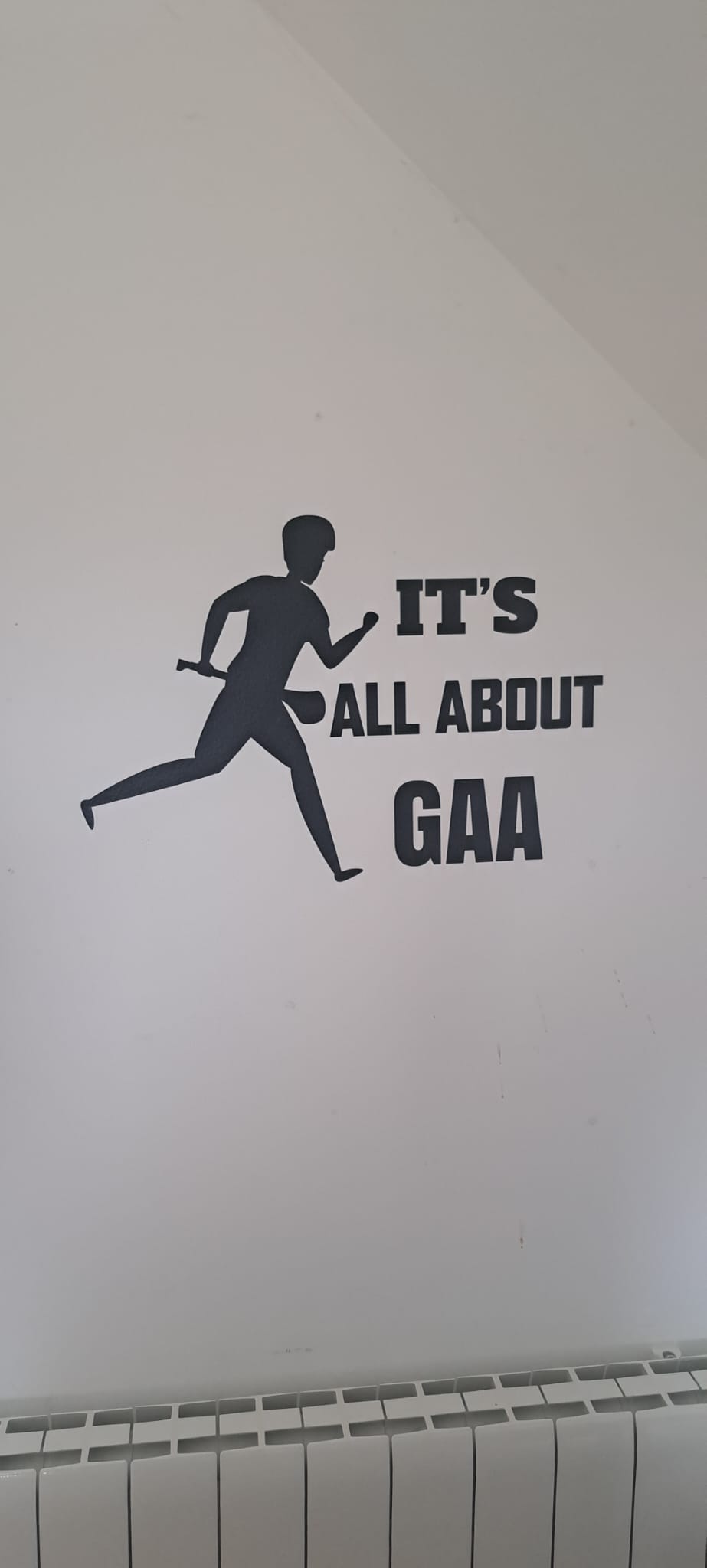 GAA Hurling wall decal - TenStickers