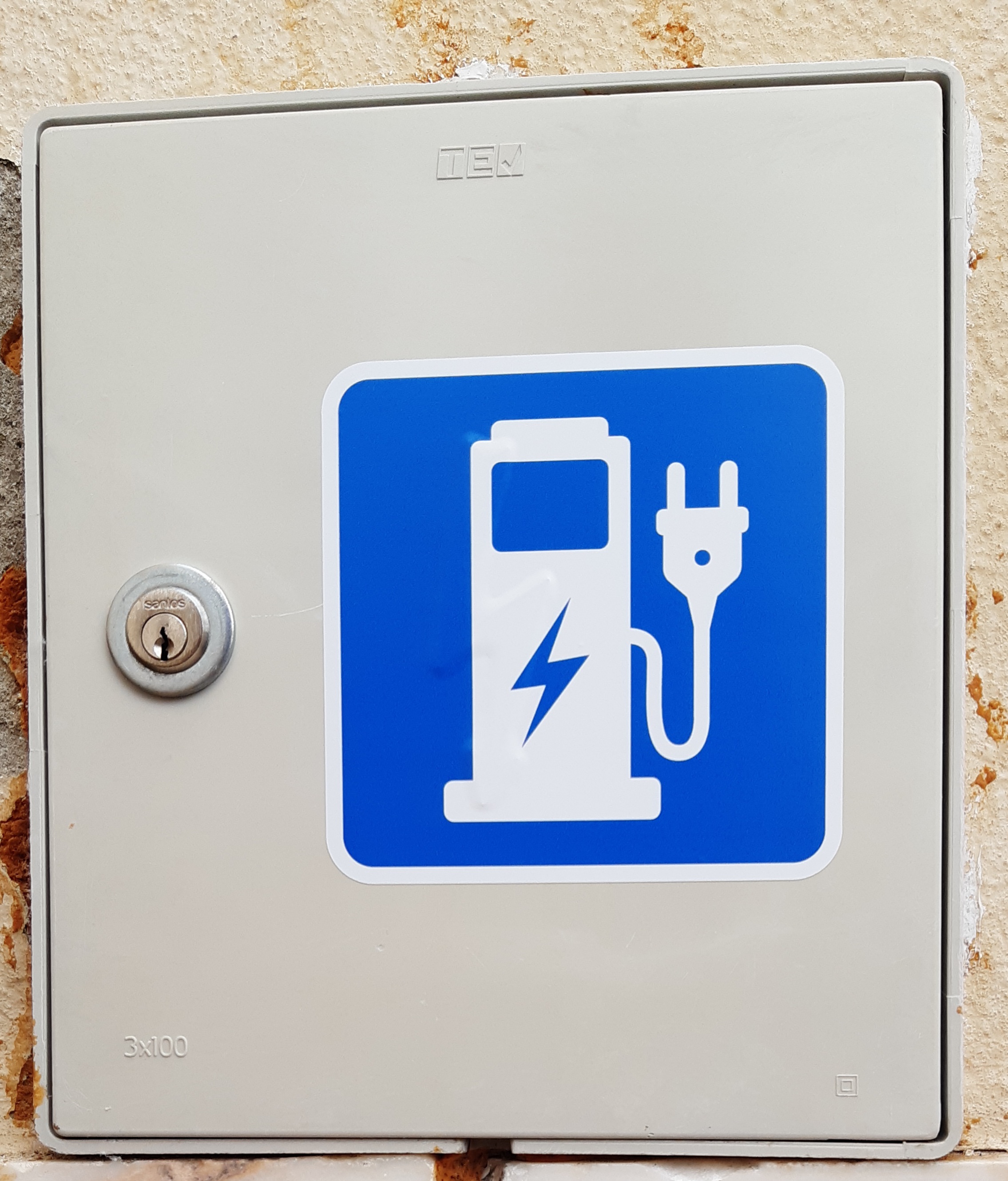 electric charging point sign sticker - TenStickers