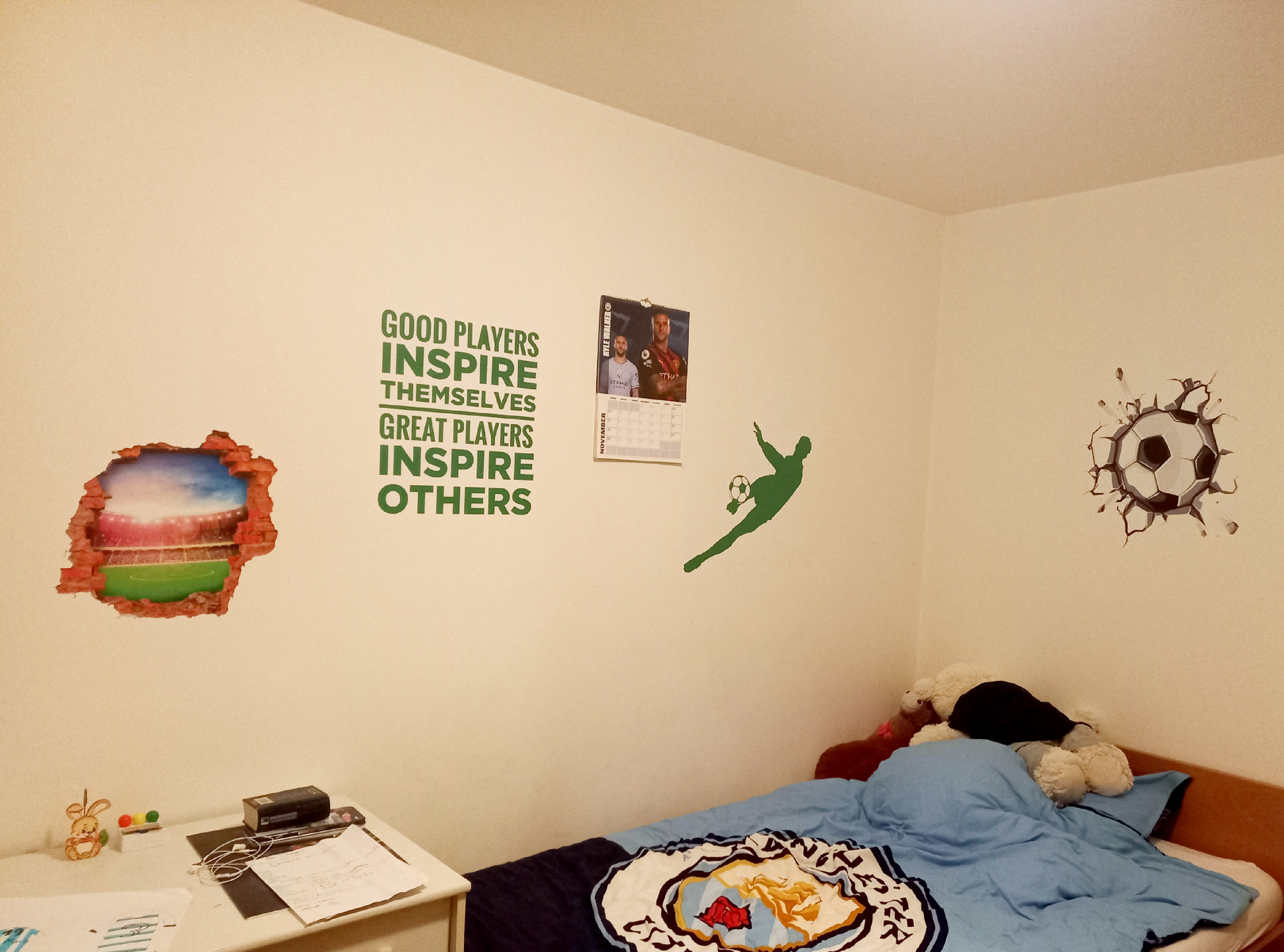 Motivational football wall text sticker - TenStickers