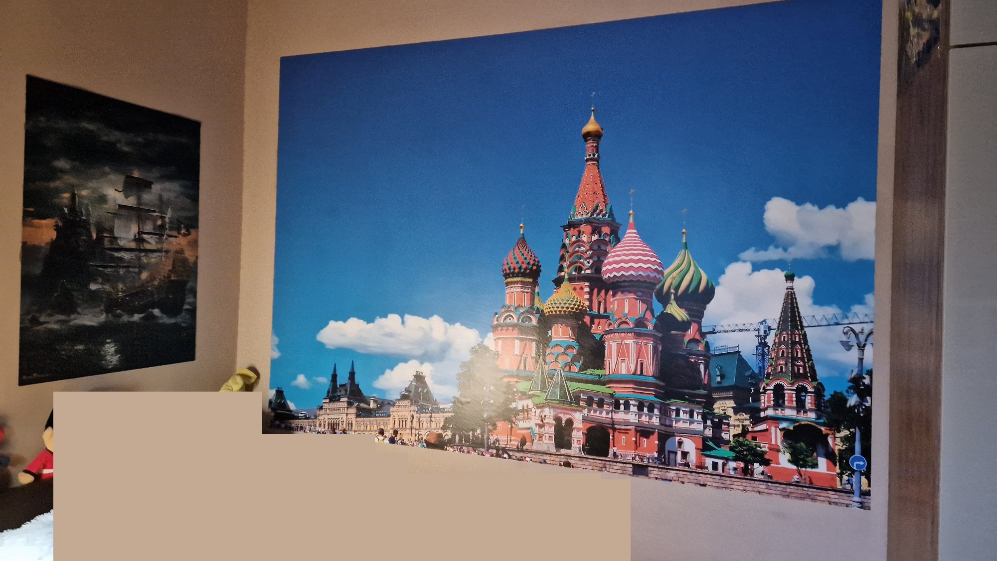 Red Square mural wallpaper - TenStickers