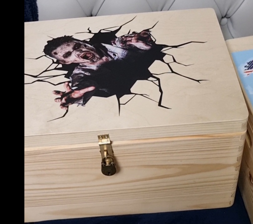 Horror visual effects car sticker - TenStickers