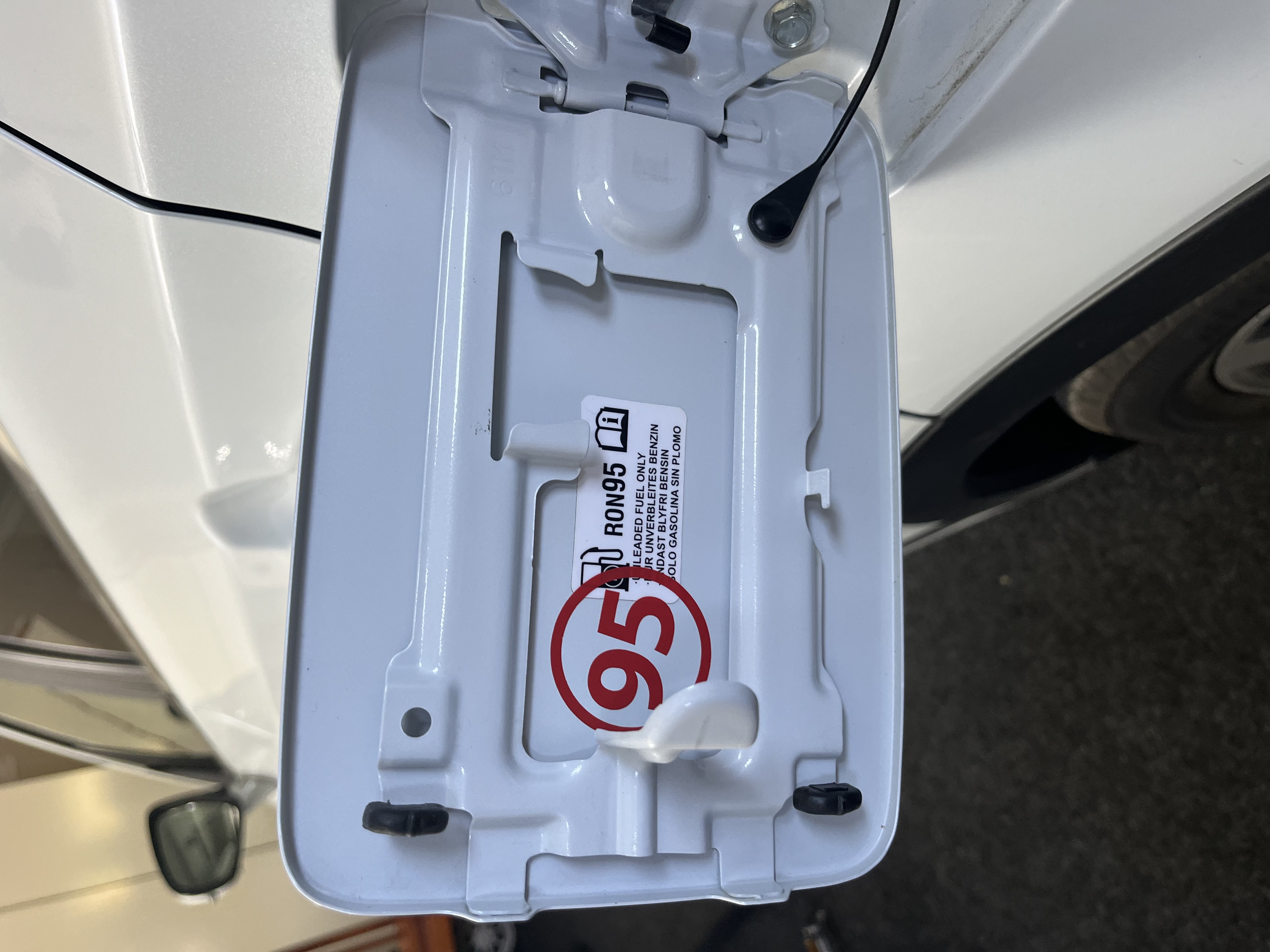 Unleaded 95 Vehicle Sticker - TenStickers