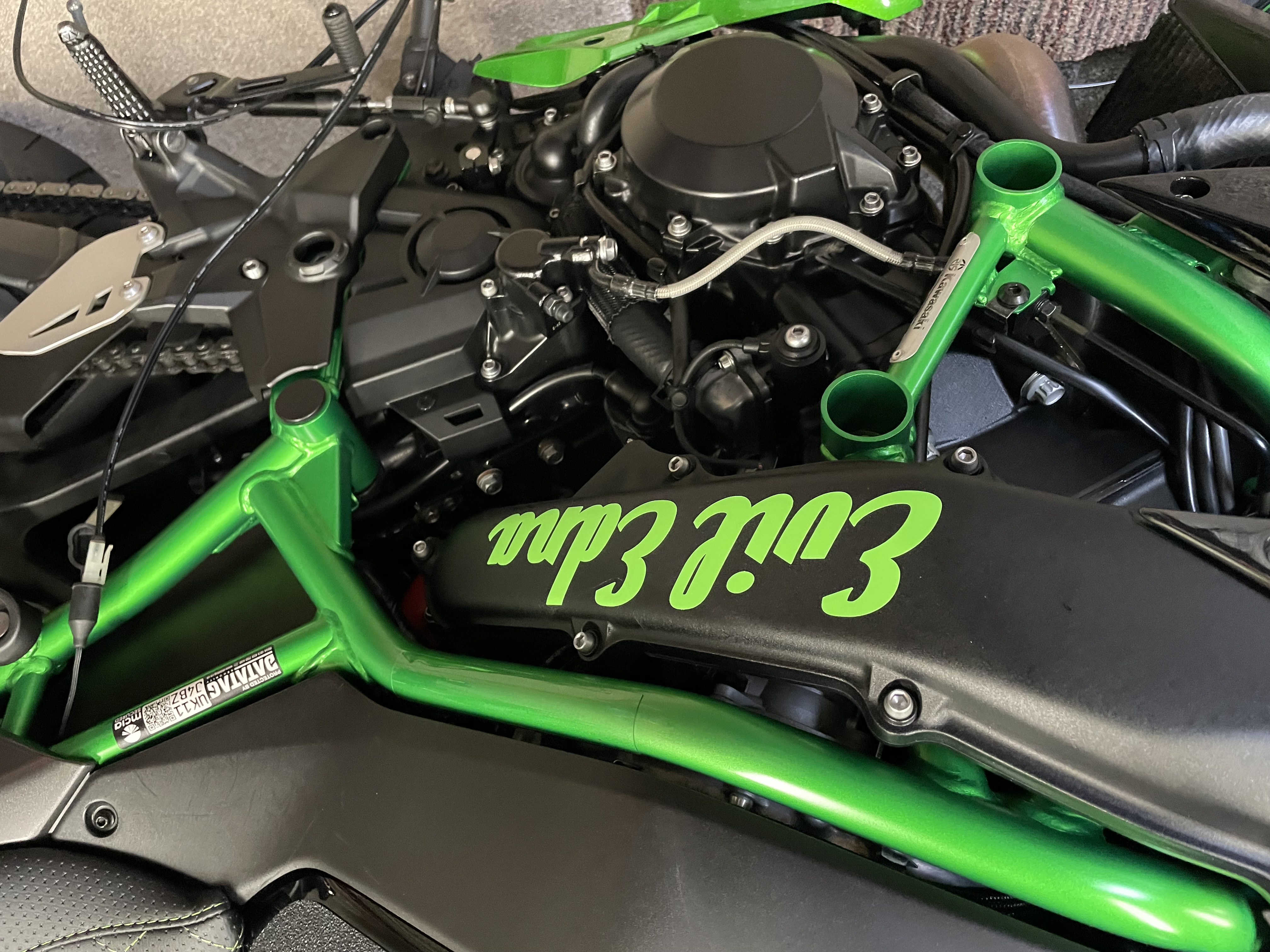 Pegatina para moto personalizable letra caligráfica - TenVinilo