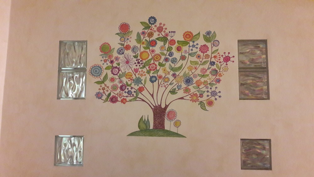 Kids Spring Tree Wall Sticker - TenStickers