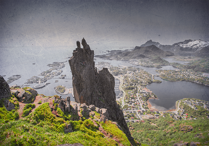 Skandinavisk bjerg hav bjerg fototapet - TenStickers