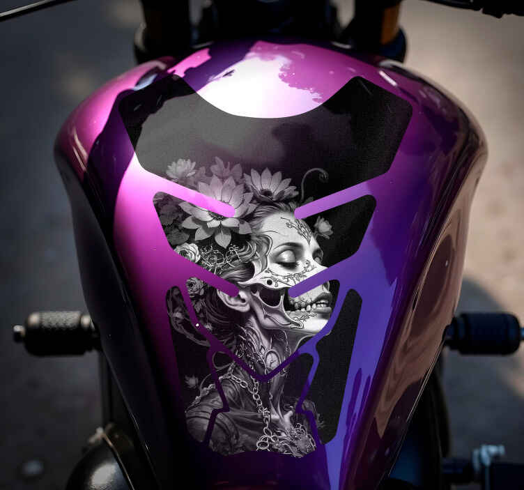 Calcomanía para moto dama esqueleto pintada