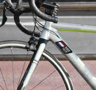 Fiets naamsticker met vlag - TenStickers